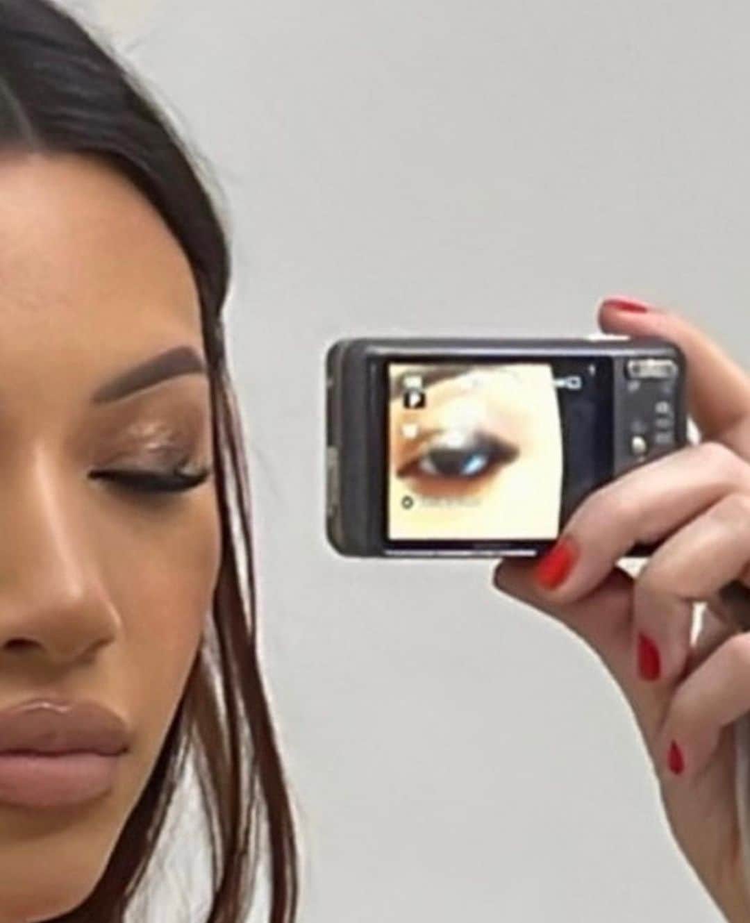 Julia Kellyさんのインスタグラム写真 - (Julia KellyInstagram)「Lately 1. Fun creative ...