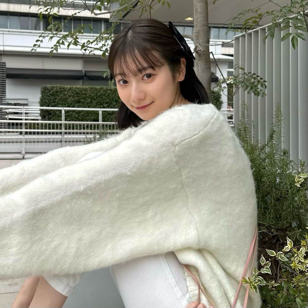 齊藤英里さんのインスタグラム写真 - (齊藤英里Instagram)「ZOZOTOWNからNEUNAでお洋服を頼みました🤍 シンプルだけど女性らしいアイテムや デザイン性もあってタイプです ...