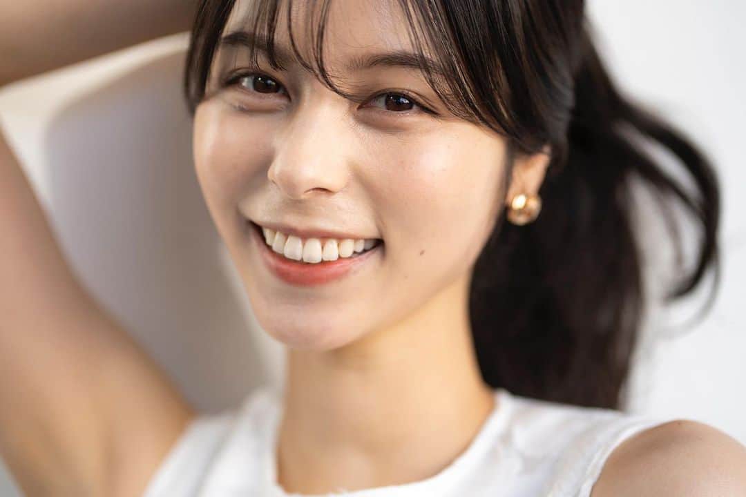 山本萩子さんのインスタグラム写真 山本萩子instagram 「 本日更新の第55回から、週プレ連載の写真が新しくなってます📷 いつも