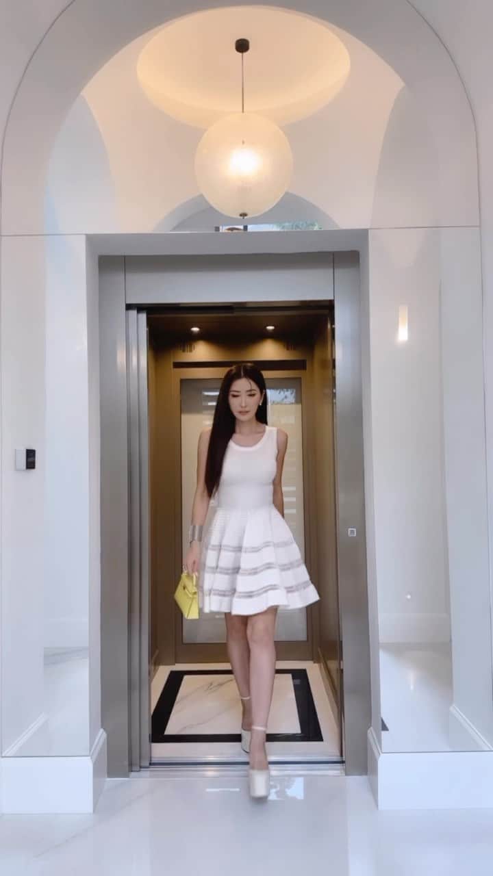 ジェイミー・チュアさんのインスタグラム動画 - (ジェイミー・チュアInstagram)「🍋 Unbox & ready to rock ...