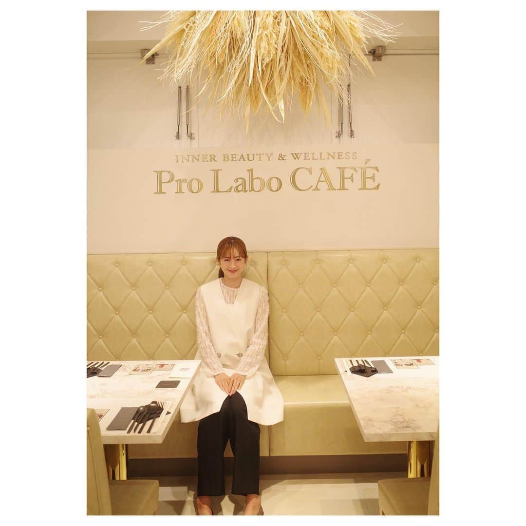 高垣麗子さんのインスタグラム写真 - (高垣麗子Instagram)「* インナービューティをコンセプトにした新しいスタイルのカフェ、「Pro Labo CAFÉ」が新宿伊勢丹交差点に路面店と ...