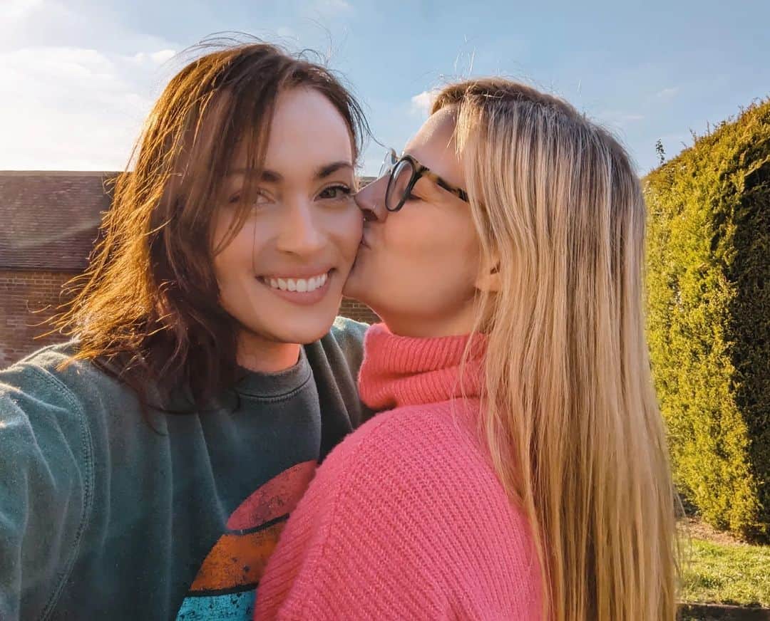 Rose Dixさんのインスタグラム写真 - (Rose DixInstagram)「Summer is coming 🌼」4月4日 5時21 ...