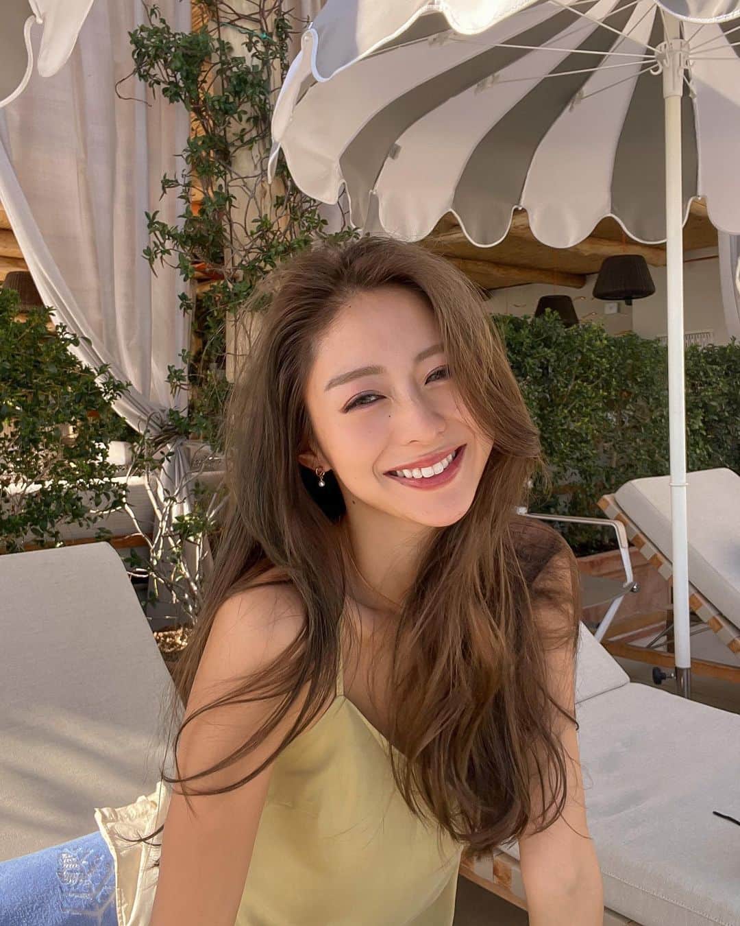YUKIさんのインスタグラム写真 - (YUKIInstagram)「🐝🌿 時間がたっても 他を見ても やっぱり良いなって思う場所🤍 ワンピは ...