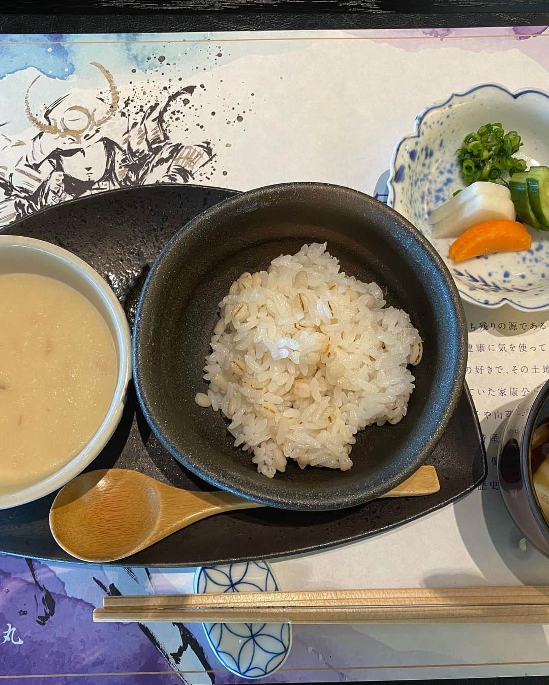 白木優子さんのインスタグラム写真 白木優子instagram 「名門葛城ゴルフクラブの葛城北の丸でランチ 徳川家康の愛した静岡地産の家康