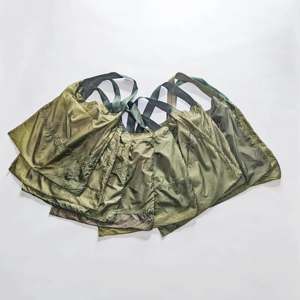 Lubbさんのインスタグラム写真 - (LubbInstagram)「60年代アメリカ軍のパラシュート生地を使用したリメイクバッグです ...