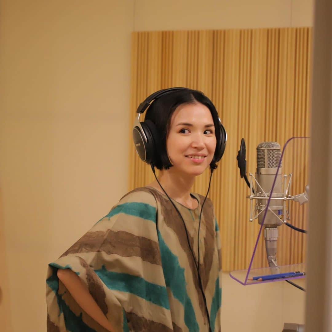 Superflyさんのインスタグラム写真 - (SuperflyInstagram)「今日は歌入れ！ 久々にUTAさんと作った曲です。 面白い方だなぁ。 こんどはもっとガッツリコライトしてみ ...