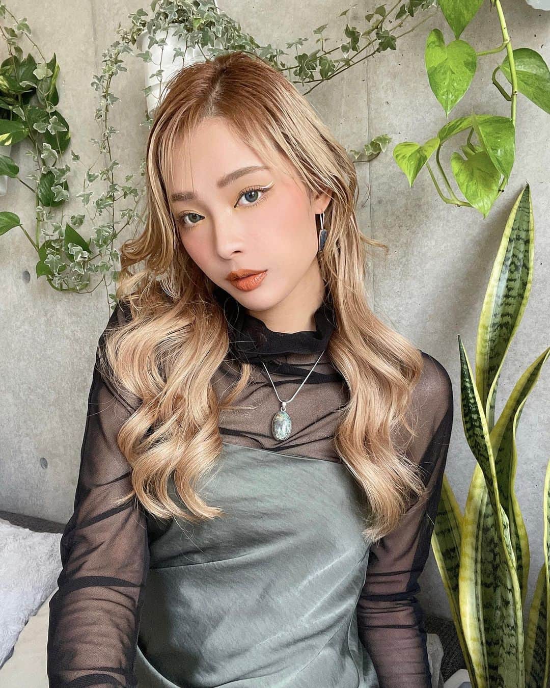 RiRiさんのインスタグラム写真 - (RiRiInstagram)「new hair🌿 @soga_rollen_gm ︎」4月7日 18時 ...