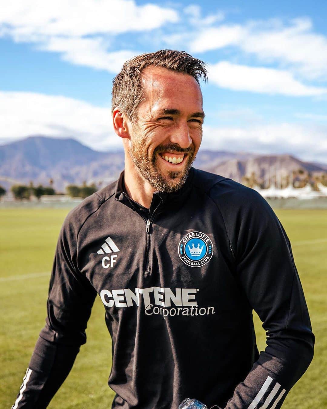 クリスティアン・フックスさんのインスタグラム写真 - (クリスティアン・フックスInstagram)「Wishing a happy bday ...