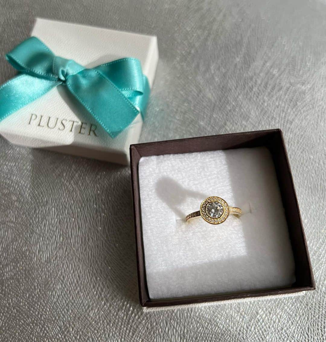 ImotoEtsuyo さんのインスタグラム写真 - (ImotoEtsuyo Instagram)「@pluster.jp の リング ・ まるでハイジュエリーのような 輝きの #リング は ...
