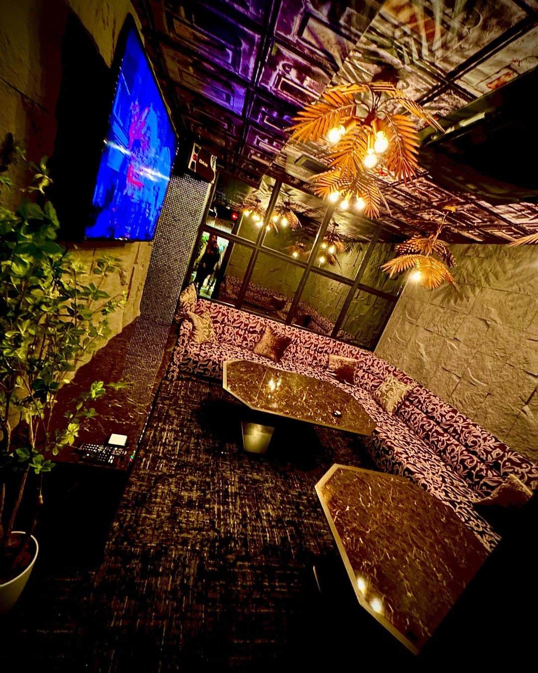 AIKAさんのインスタグラム写真 - (AIKAInstagram)「@shisha_how #大阪 #大阪ミナミ #シーシャbar バナナ ...