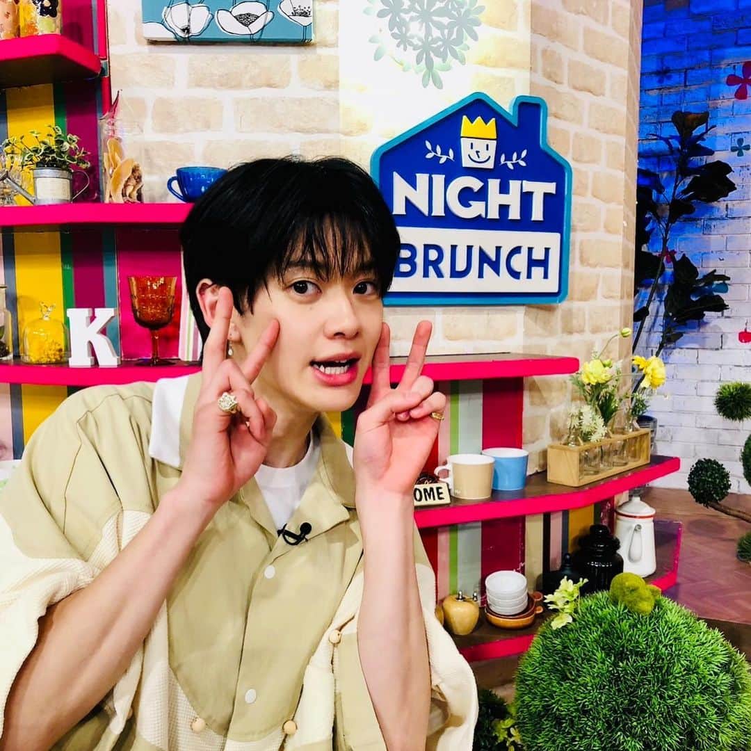 小川史記（FUMINORI）さんのインスタグラム写真 - (小川史記（FUMINORI）Instagram)「ここ最近のよるブラ写真 📺☺️ ...