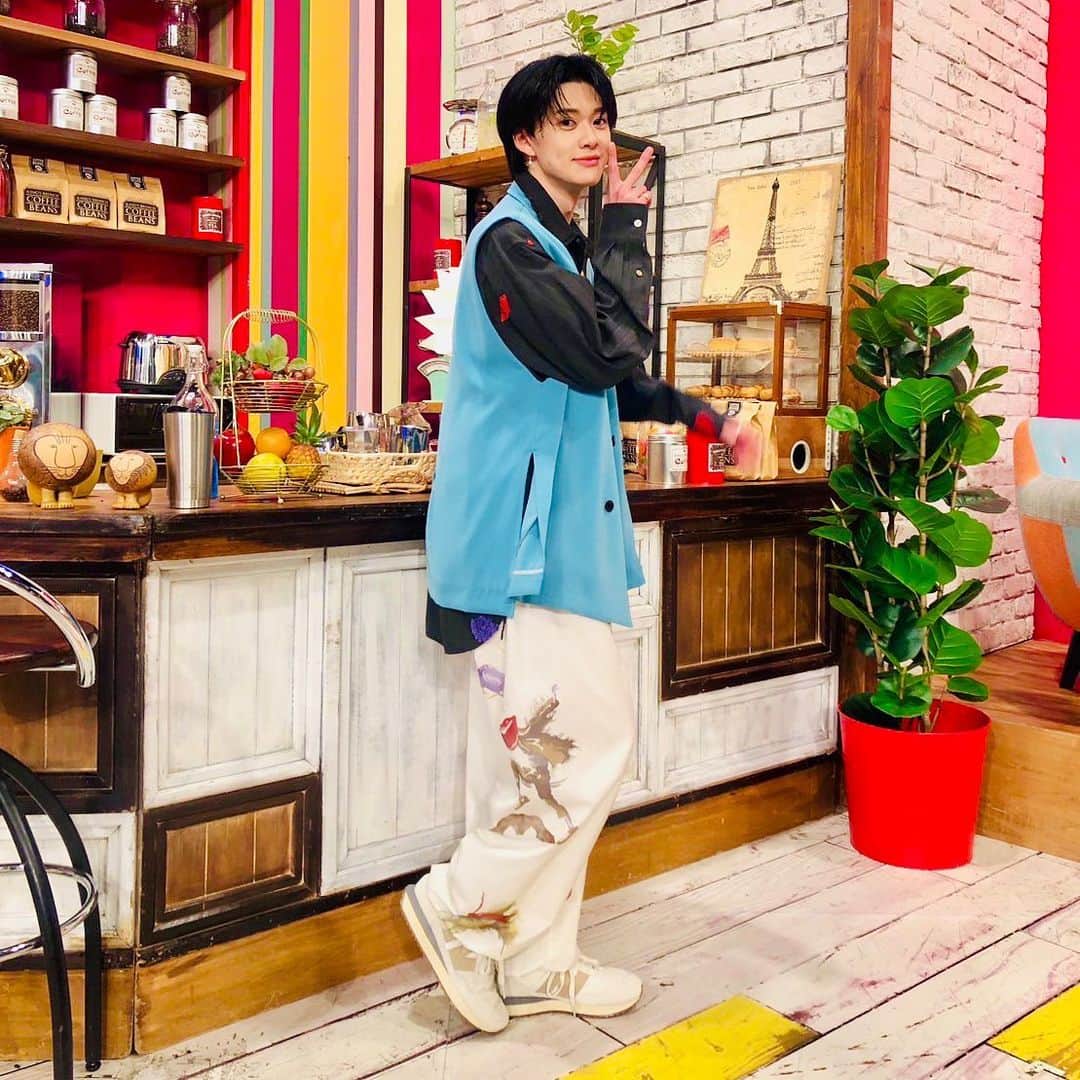 小川史記（FUMINORI）さんのインスタグラム写真 - (小川史記（FUMINORI）Instagram)「ここ最近のよるブラ写真 📺☺️ ...