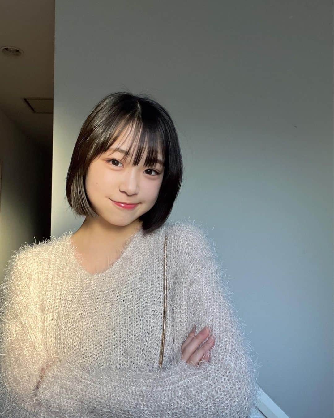 新井美羽さんのインスタグラム写真 新井美羽instagram 「gwだ〜🙌🏻 皆さんは何して過ごしますか！ 私はまったり過ごそうと思い