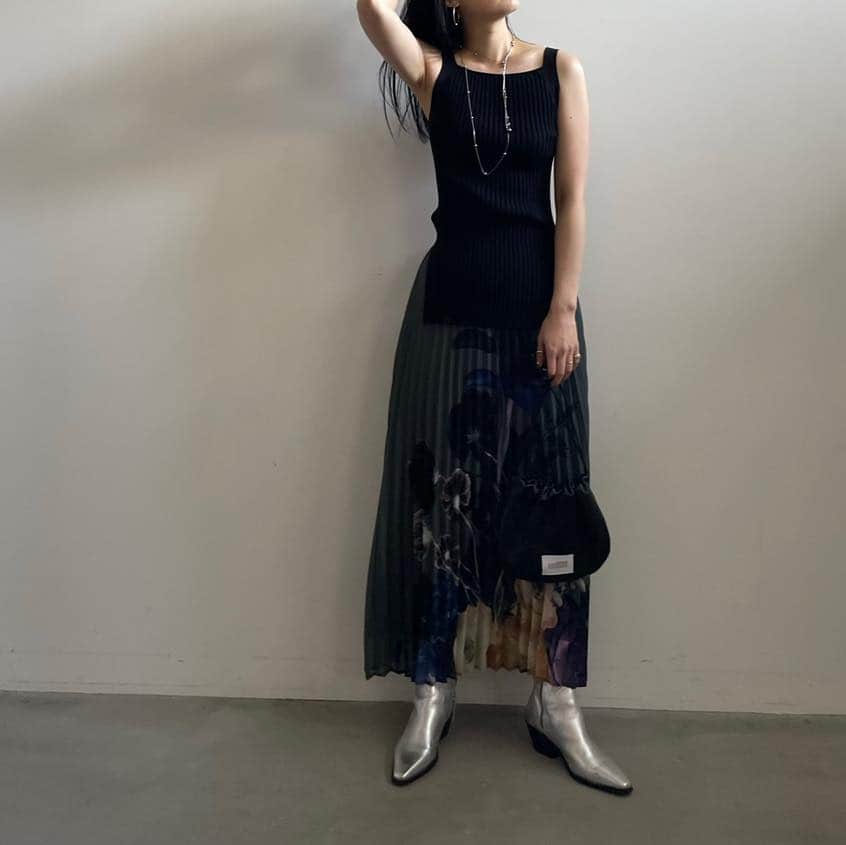 Ameri vintageさんのインスタグラム写真 - (Ameri vintageInstagram)「「ROENTGEN FLOWER」＝「レントゲン」「花柄」 がテーマなレディモードな ...