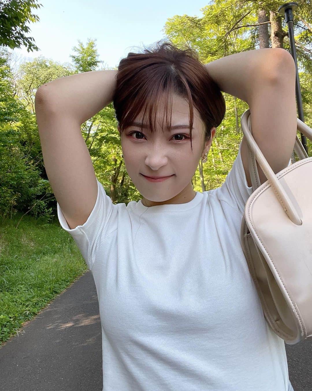 二瓶有加さんのインスタグラム写真 二瓶有加instagram 「お散歩in多摩湖 Gw 多摩湖」5月6日 19時33分
