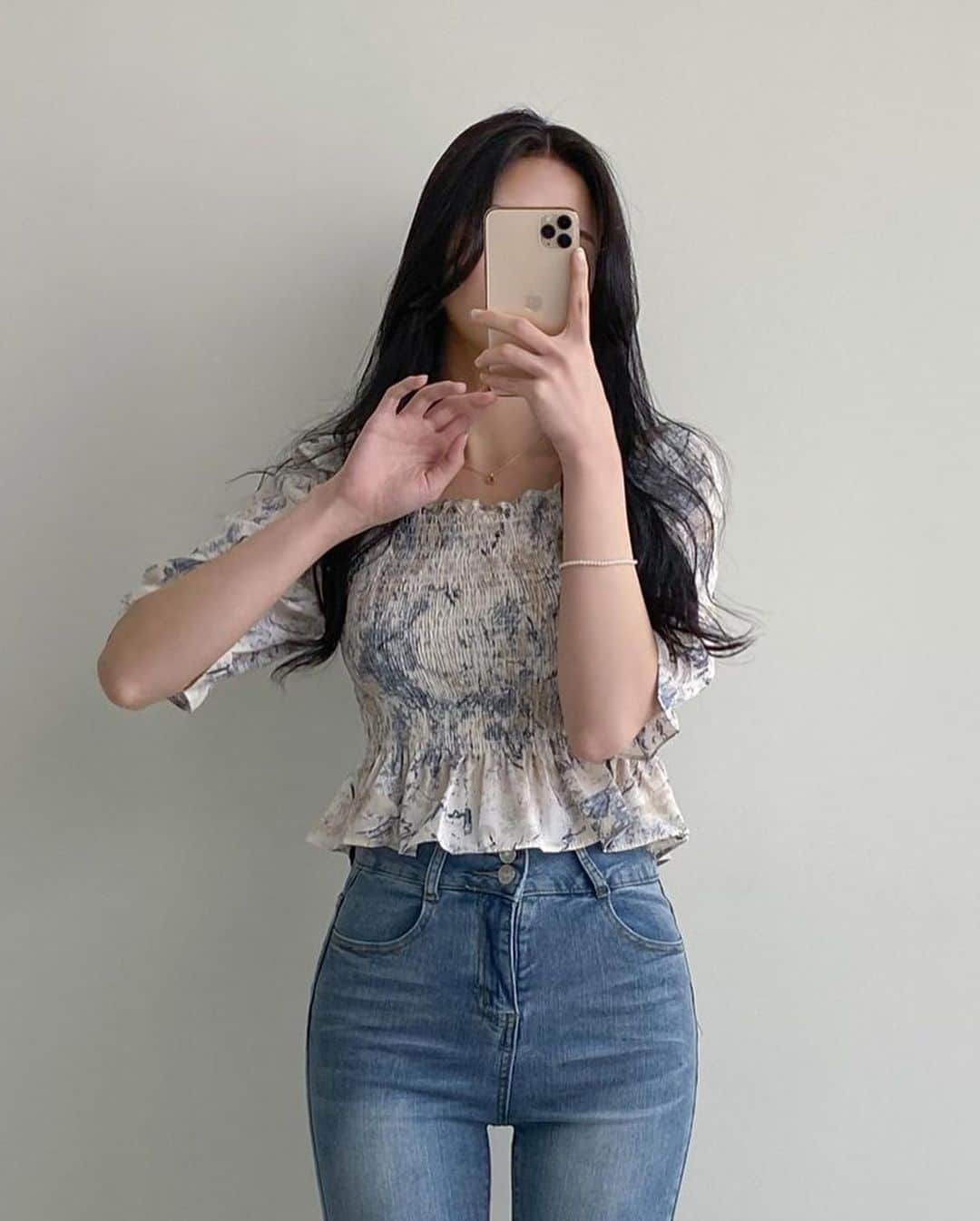 DHOLICさんのインスタグラム写真 - (DHOLICInstagram)「\最近バズってる大人気アイテムをPickup👀🌻/ ウォーターカラースモークブラウス・p386105 ＜30 ...