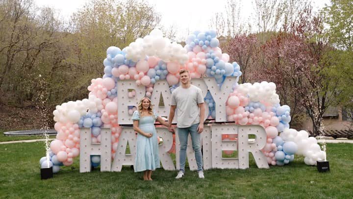 ミカイラ・スキナーさんのインスタグラム動画 - (ミカイラ・スキナーInstagram)「Baby Harmer is…… YouTube ...