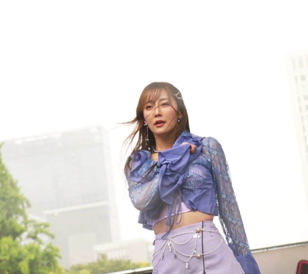 LUNAさんのインスタグラム写真 - (LUNAInstagram)「日比谷小音楽堂野外ワンマン、大雨の一生に残るLIVEでした☔️😌 いつも ...
