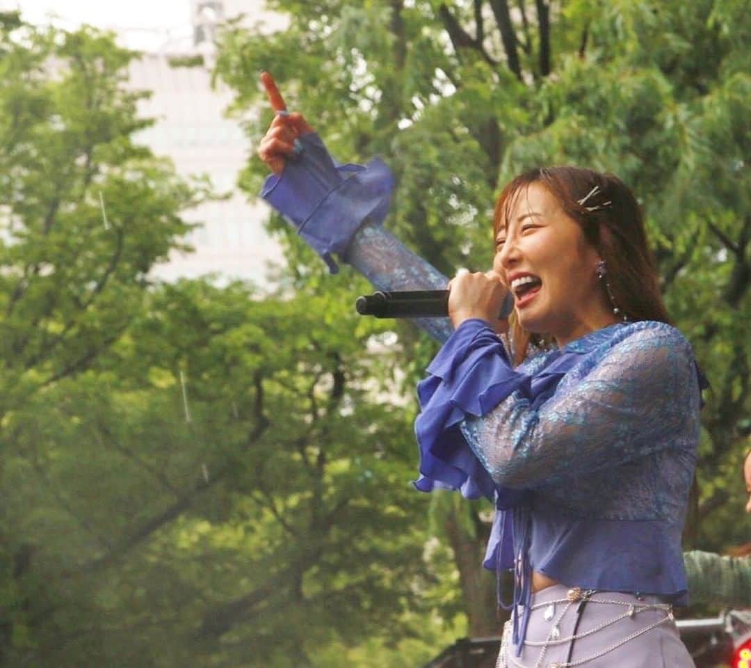 LUNAさんのインスタグラム写真 - (LUNAInstagram)「日比谷小音楽堂野外ワンマン、大雨の一生に残るLIVEでした☔️😌 いつも ...