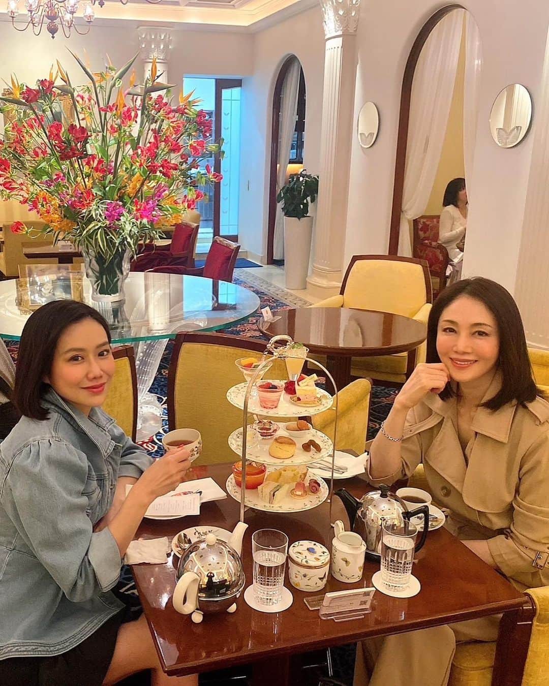 坂村かおるさんのインスタグラム写真 - (坂村かおるInstagram)「TEAM美魔女のお友達、純ちゃんと ・ @junsei.miyama ランチ☕️ ・ 今日は、純ちゃんのお誕生日🎂 ...