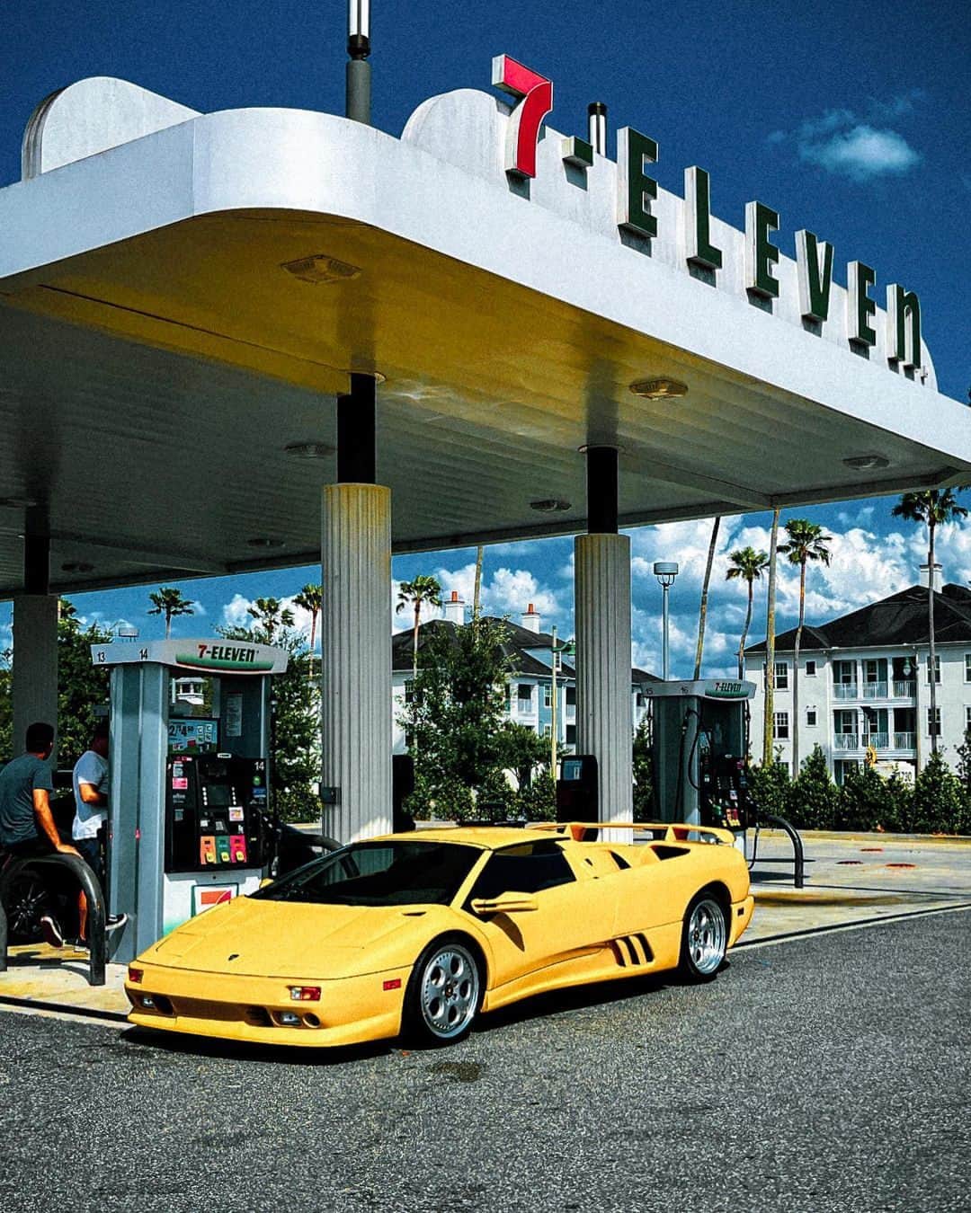 7-Eleven USAさんのインスタグラム写真 - (7-Eleven USAInstagram)「7-ELEVEn and cars go ...