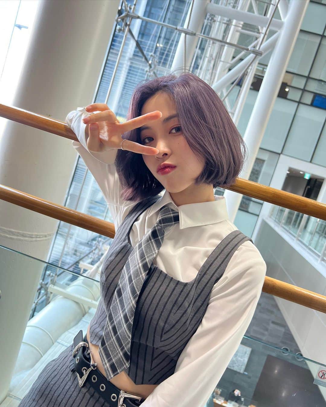 ITZYさんのインスタグラム写真 - (ITZYInstagram)「생일 축하한다 앞으로도 사랑만 받아라 HBD🖤」4月17日 10時 ...