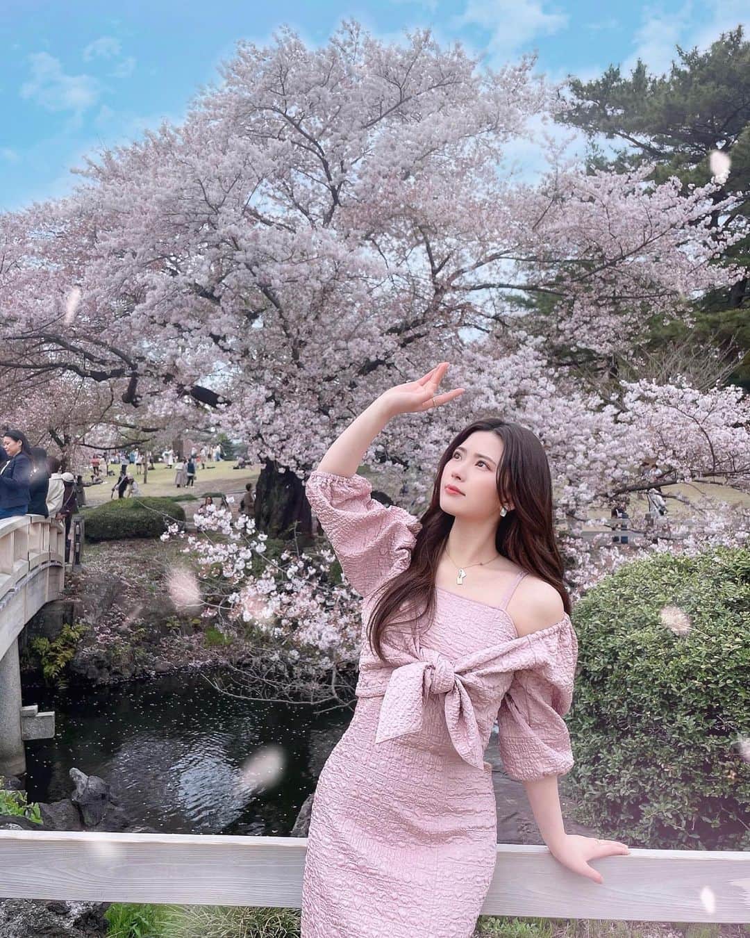 伊藤奈月さんのインスタグラム写真 - (伊藤奈月Instagram)「⁡ 𝘱𝘪𝘯𝘬 🌸」4月18日 22時22分 - naachan__