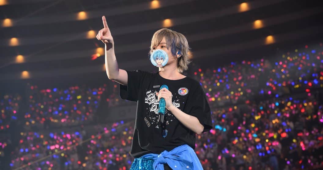 ころんさんのインスタグラム写真 - (ころんInstagram)「青メッシュ💙 ありがとう 」4月20日 21時43分 - colon56n