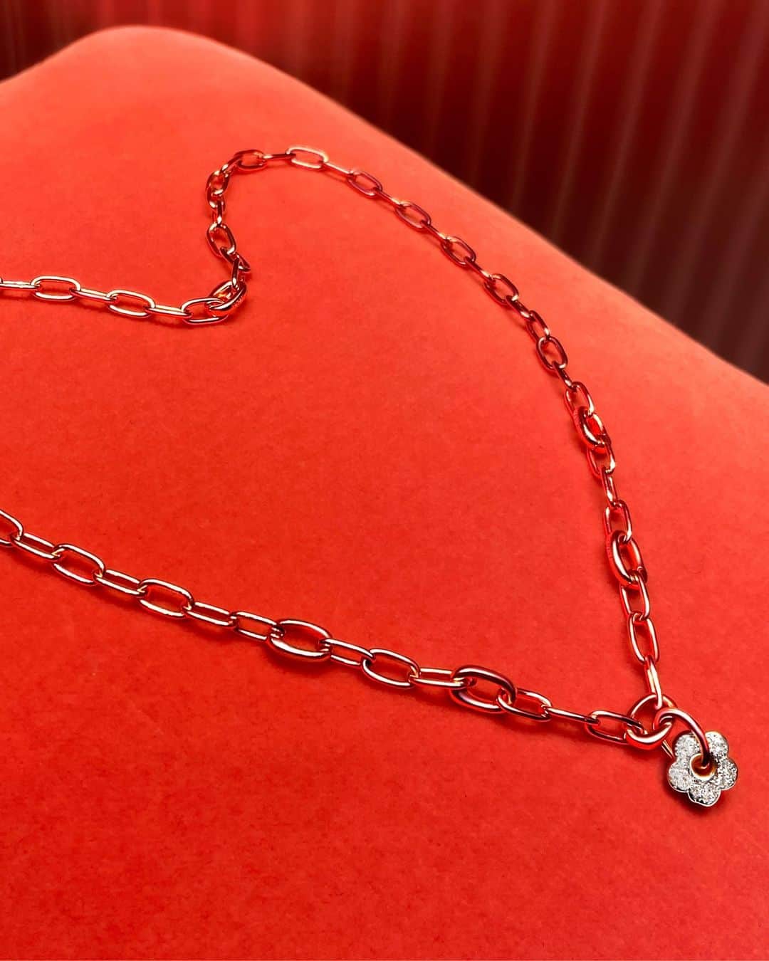 ドドさんのインスタグラム写真 - (ドドInstagram)「Show your heart with DoDo's distinctive ...