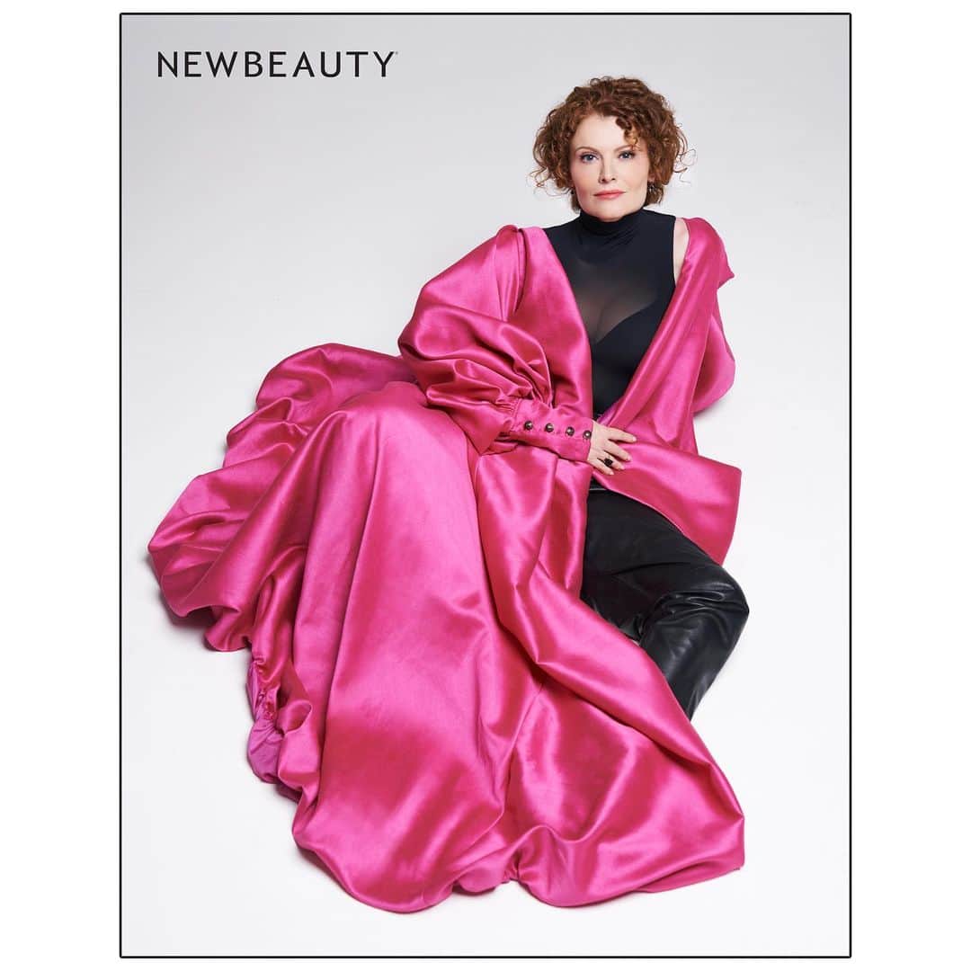 レベッカ・ウィソッキーさんのインスタグラム写真 - (レベッカ・ウィソッキーInstagram)「Thanks for making me ...