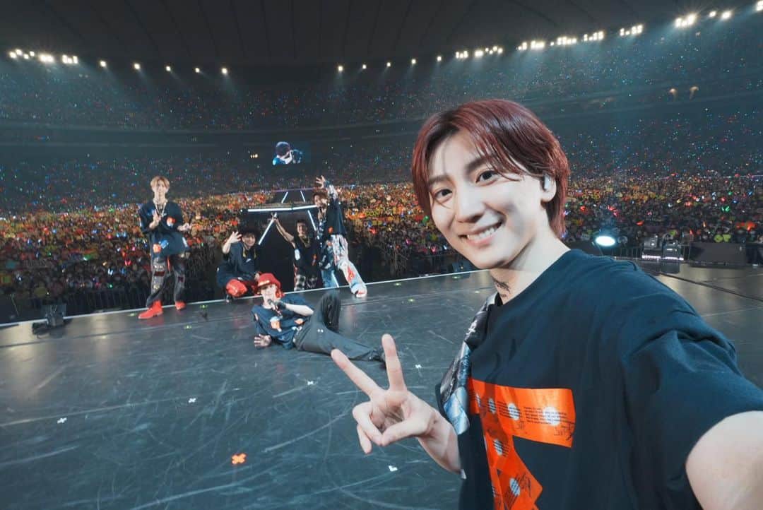 SixTONESさんのインスタグラム写真 - (SixTONESInstagram)「⁡ ⁡ ⁡ 慣声の法則 in東京ドーム 4.23 ⁡ ⁡ Photo by 京本 ⁡ ⁡ ...