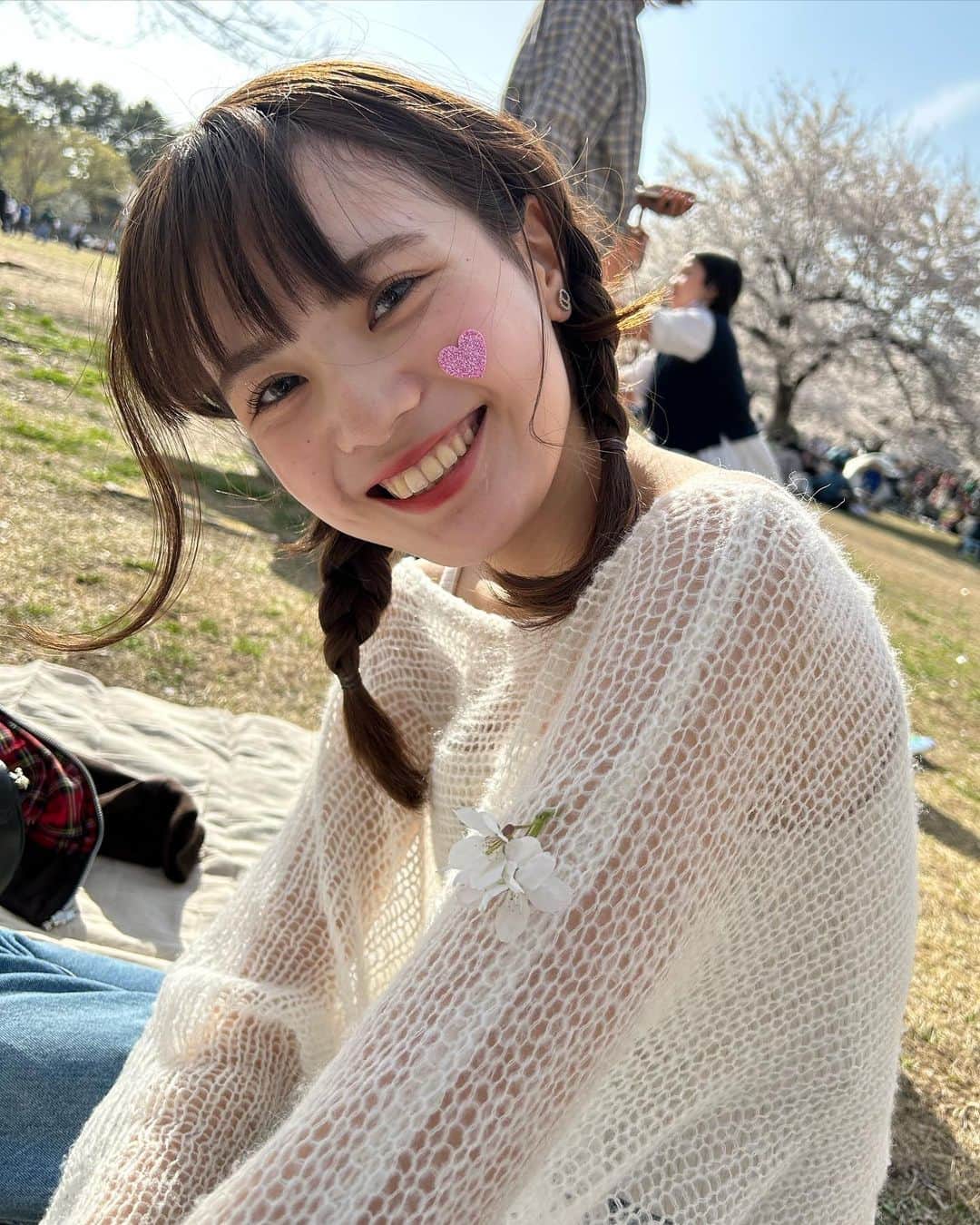 青井乃乃さんのインスタグラム写真 青井乃乃instagram 「picnic🍙🩷」4月25日 20時00分 No 17 11