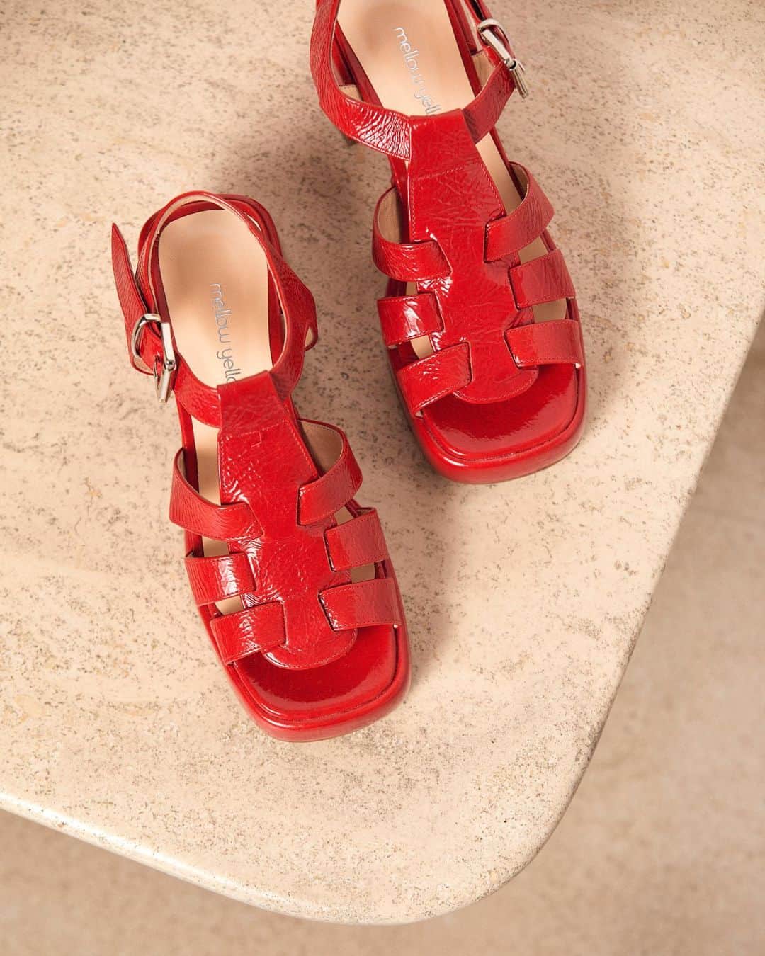 メローイエローパリさんのインスタグラム写真 - (メローイエローパリInstagram)「La méduse, un modèle de ...