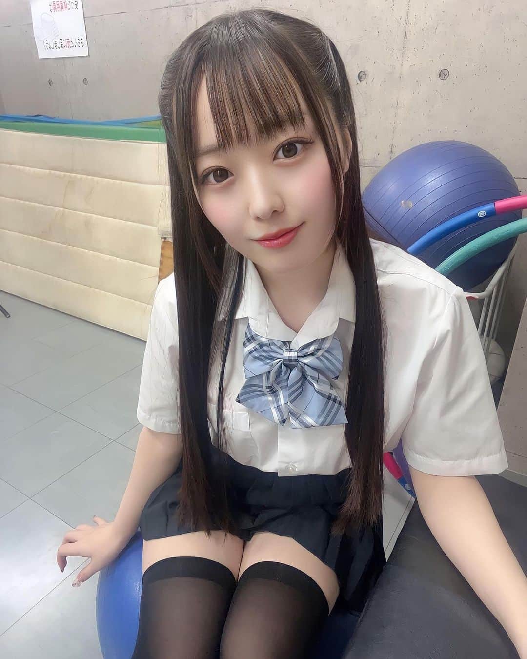 高瀬りなさんのインスタグラム写真 高瀬りなinstagram 「絶対領域 高瀬りな Act Av女優 制服 Jk