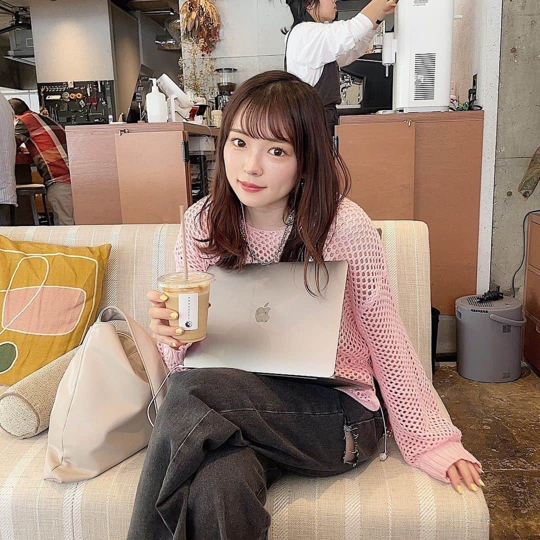 橋本紗奈さんのインスタグラム写真 - (橋本紗奈Instagram)「さなまる推しの人っているの？🥜🙋‍♀️ . . . Cafe is my ...