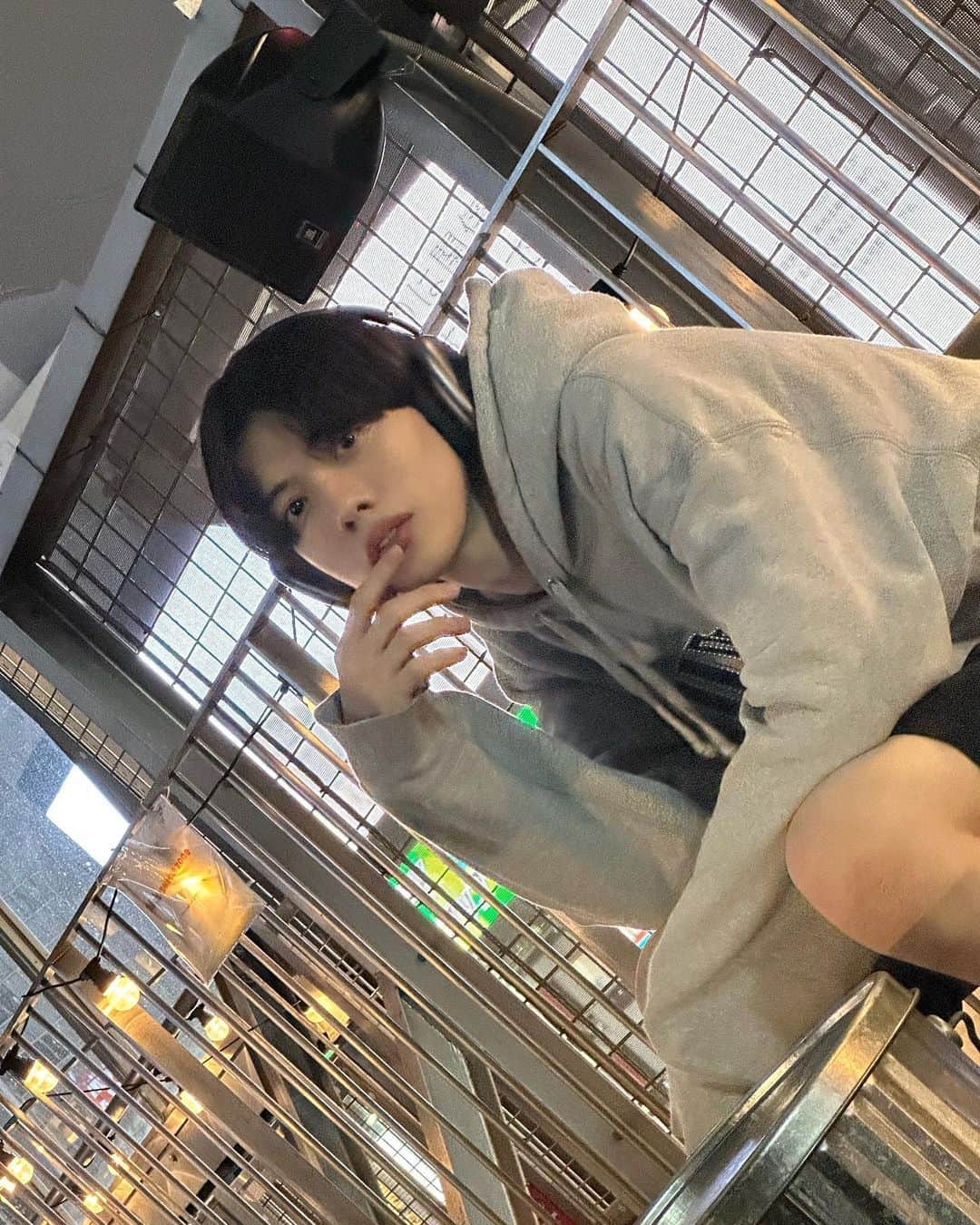 市川慶一郎さんのインスタグラム写真 - (市川慶一郎Instagram)「ハーフパンツの時期だ👖」4月30日 20時16分 - 9bic_keiichirou