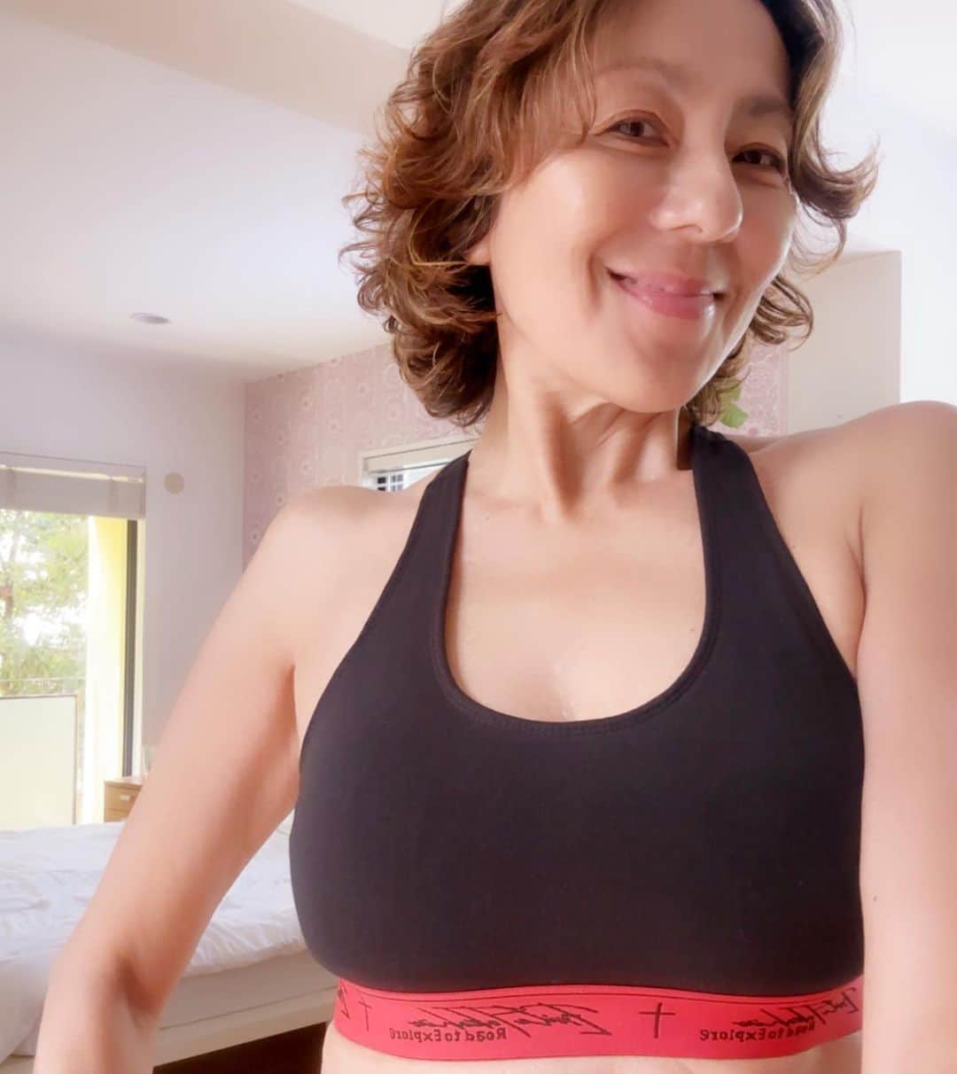 RIKACOさんのインスタグラム写真 - (RIKACOInstagram)「. EXILE TAKAHIROソロツアーグッズ🫡😎 ギフトで届きました😆 ありがとうございます😊 スポーティーで ...