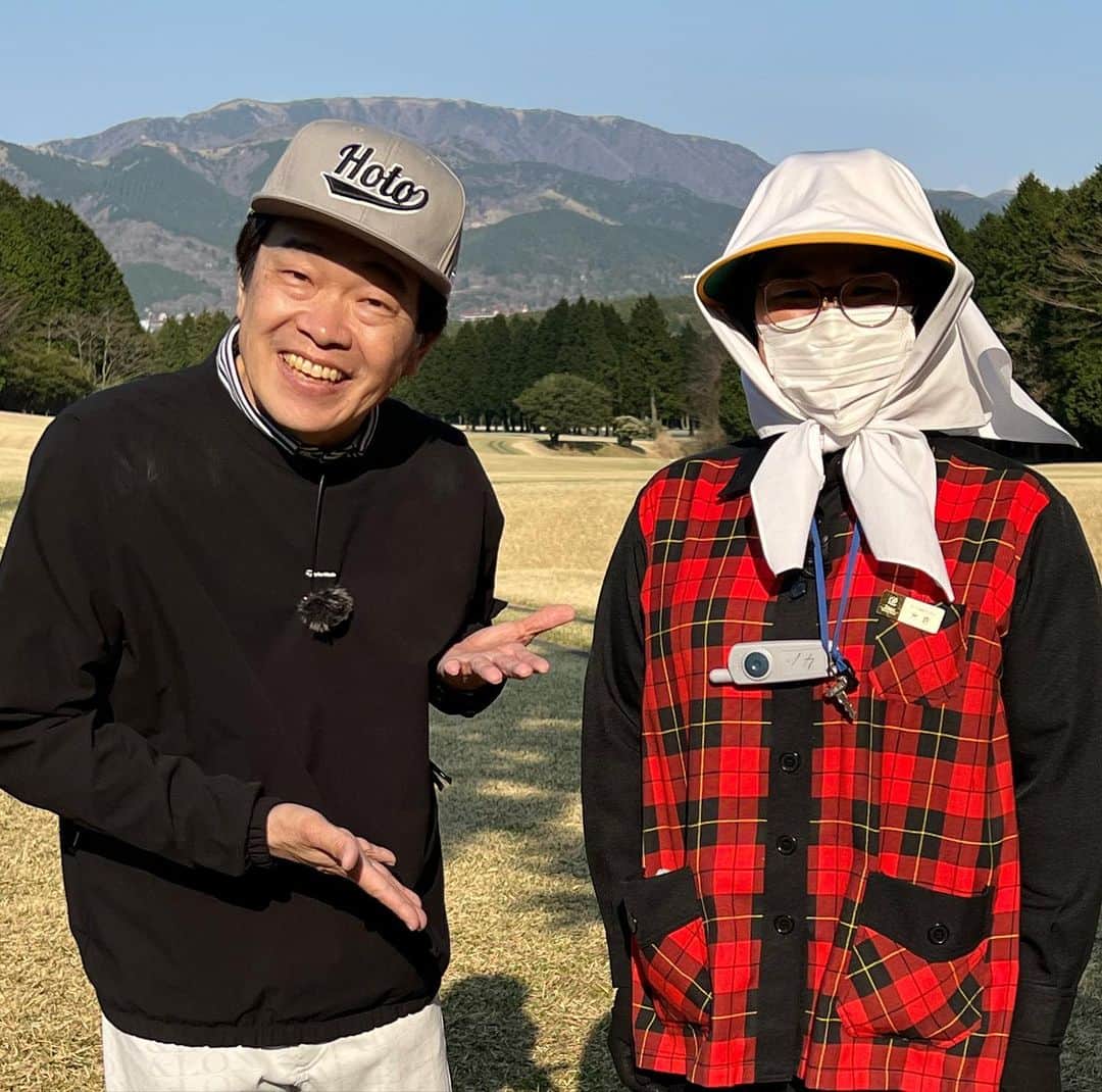 ホトゴルフ（蛍原徹）さんのインスタグラム写真 ホトゴルフ（蛍原徹）instagram「今日で大箱根カントリークラブ篇配信最終回 でした。とってもわかりやすく素敵な米倉キャディーでした 