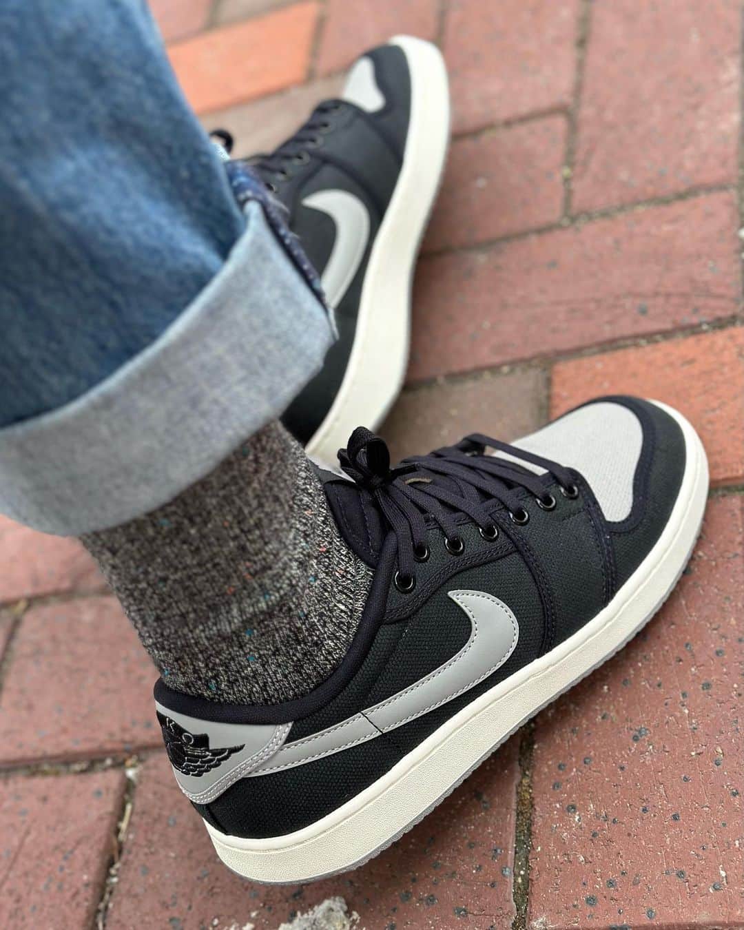 Mr. Tyさんのインスタグラム写真 - (Mr. TyInstagram)「Went with the shadow AJKOs and ...