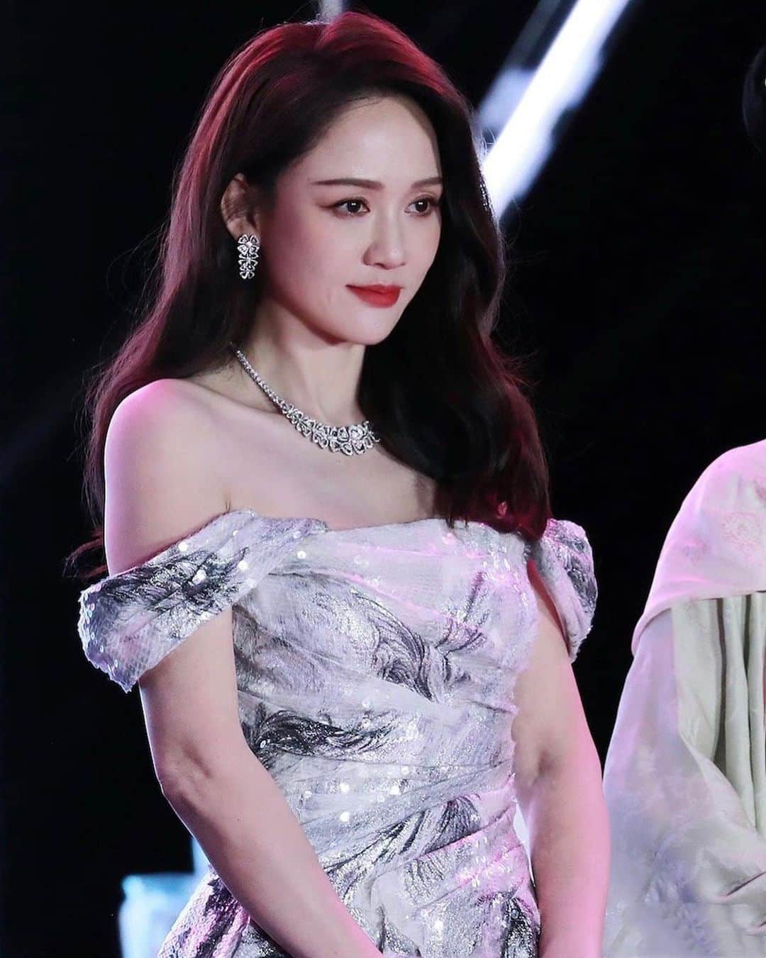 ジョー・チェン（Joe Chen）さんのインスタグラム写真 - (ジョー・チェン（Joe Chen）Instagram)「Thanks 🌻」5 ...