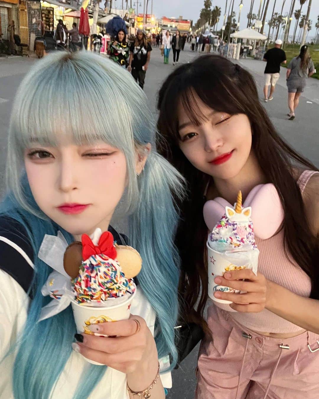 オ・ジウンさんのインスタグラム写真 - (オ・ジウンInstagram)「우리 둘 정말 닮았단 말이지 ᜊ̊ ̊ 🤍」5月3日 19時28分 ...