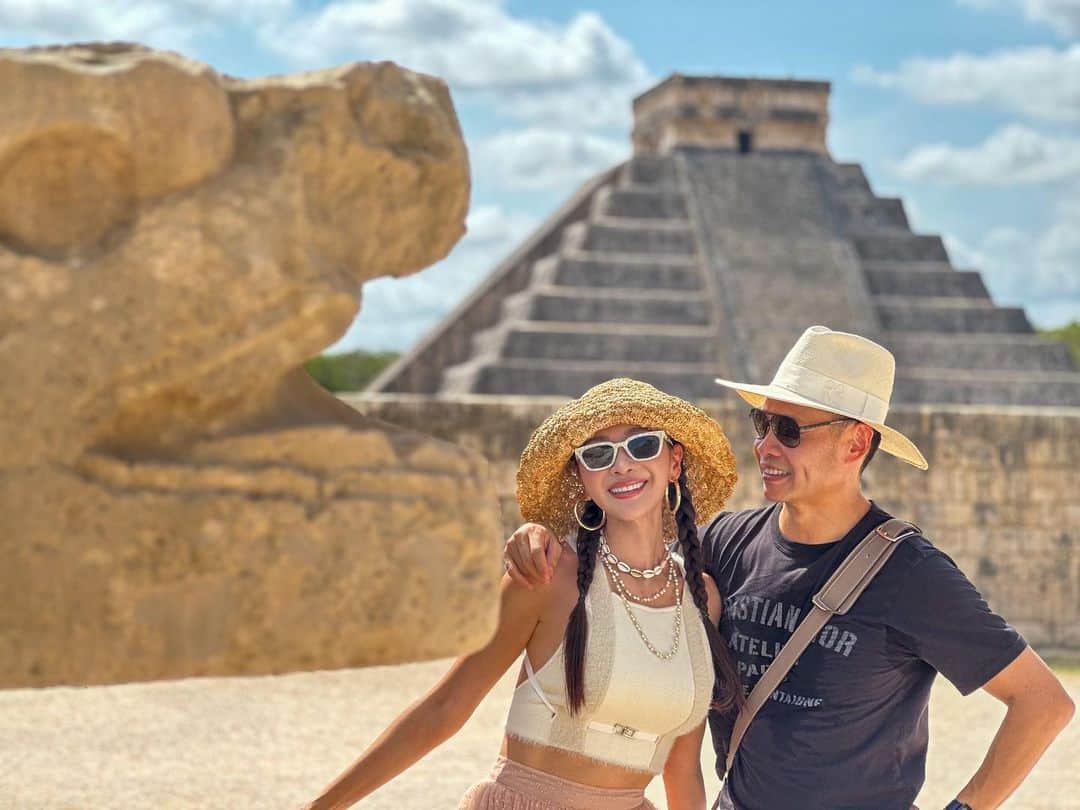 ジェイミー・チュアさんのインスタグラム写真 - (ジェイミー・チュアInstagram)「🧭 The Explorers. One tick ...