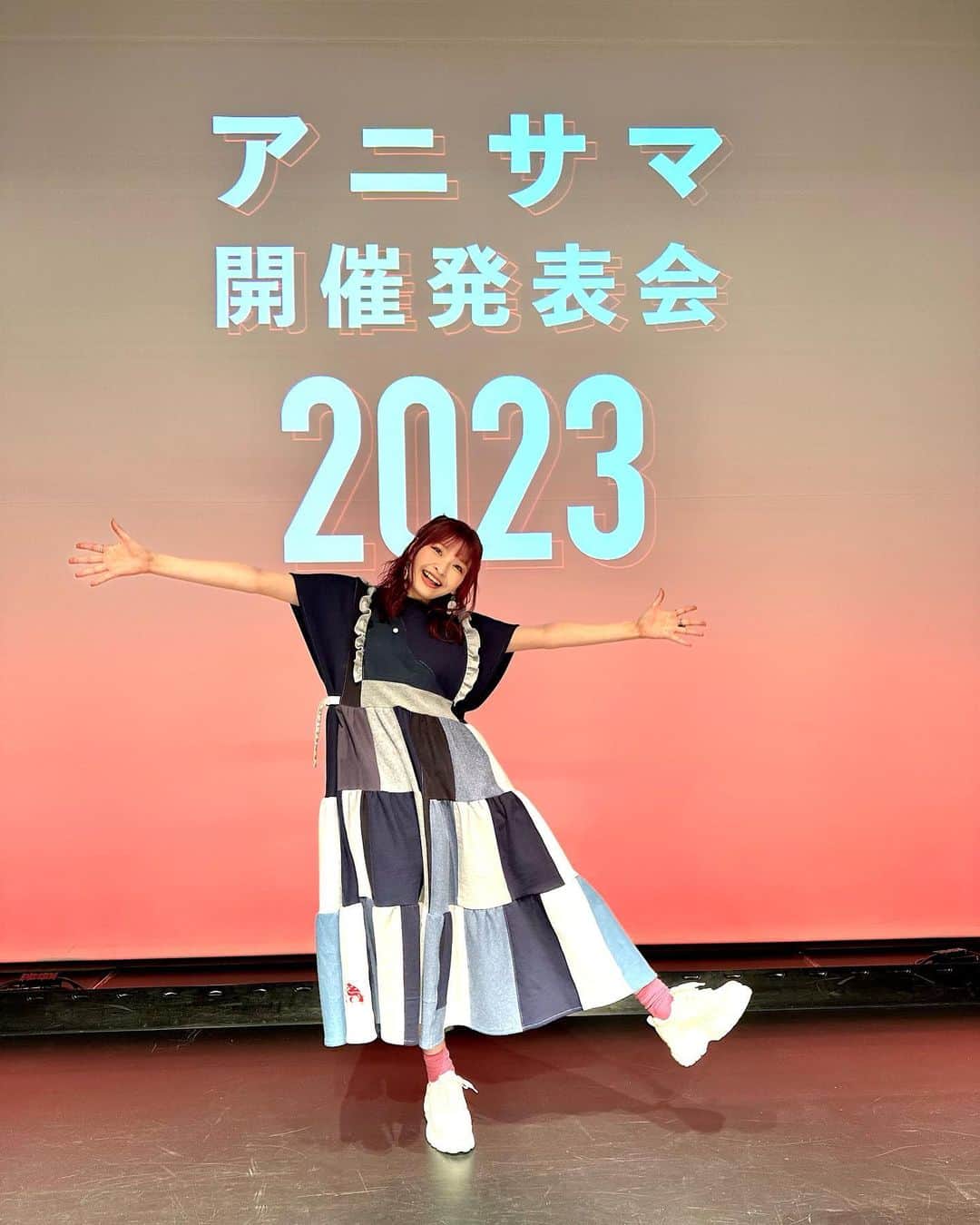 halcaさんのインスタグラム写真 - (halcaInstagram)「アニサマ開催発表会のときの ネイビー×グレーのワンピースは RE BYEOLNUK さんのものです👗💙🩶 ⁡ ...