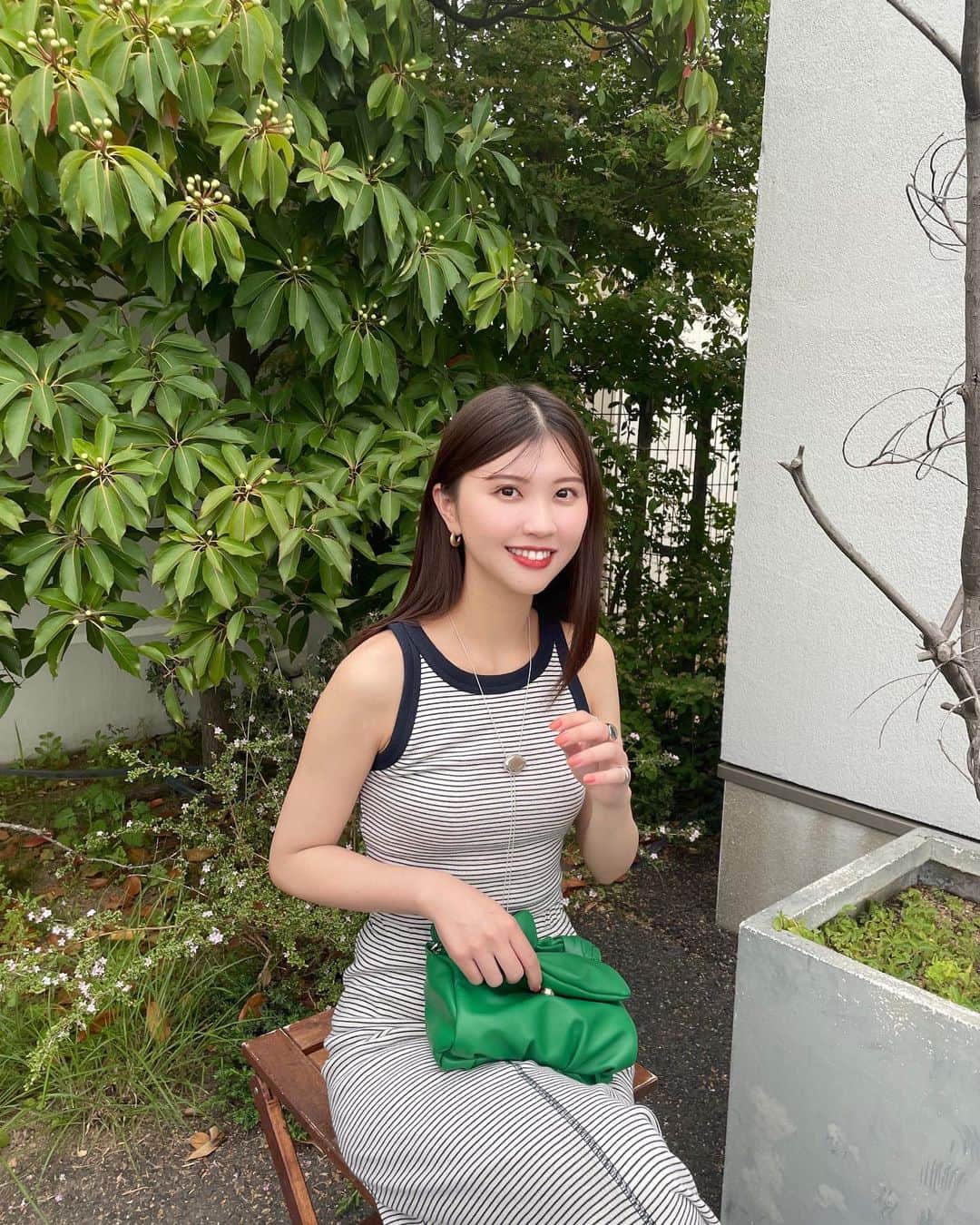 足立沙織さんのインスタグラム写真 - (足立沙織Instagram)「. AMERI×MILLERのセットアップ🐋🩵 コットン100%で着心地もよくて トップスとスカートが分かれてるから 別々 ...