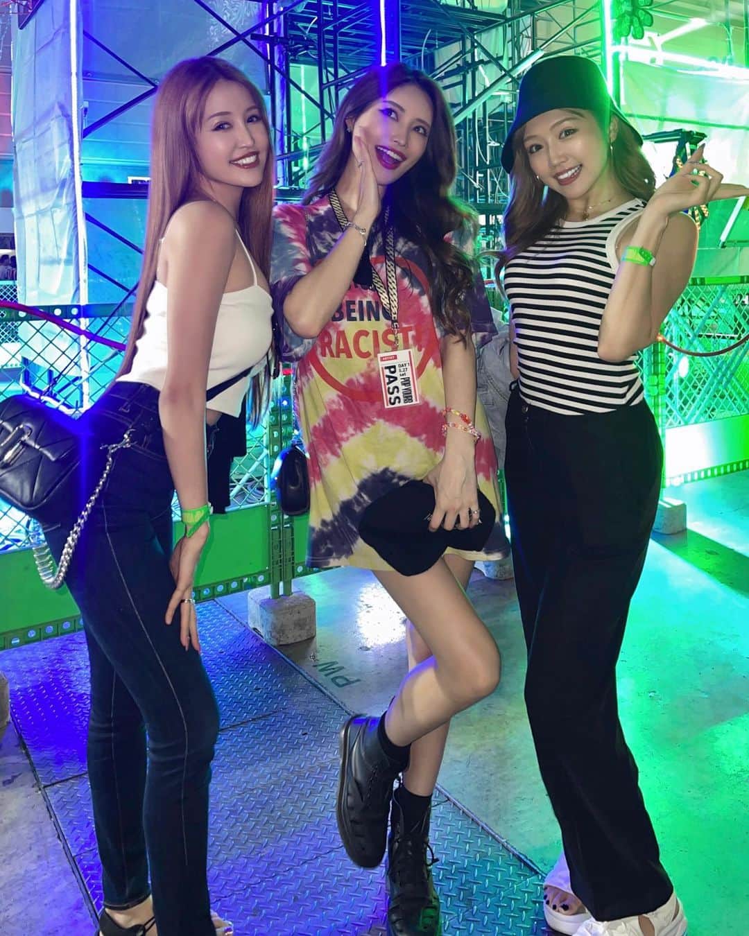 MIKAさんのインスタグラム写真 - (MIKAInstagram)「Poppin @pop_yours 🩷💜💙🩵🤍 ⠀」5月29日 19時 ...