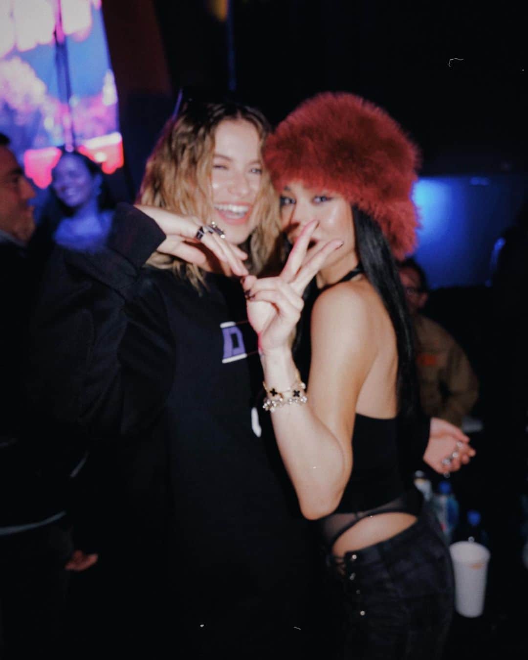 Danna Paolaさんのインスタグラム写真 Danna Paolainstagram 「freshhh Breshhhh🖤」5月30