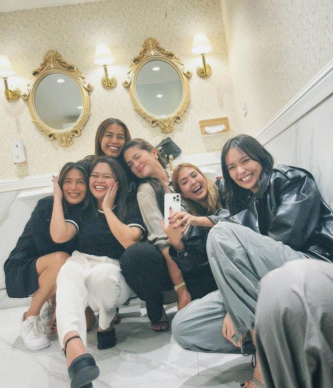 Kathryn Bernardoさんのインスタグラム写真 - (Kathryn BernardoInstagram)「You know ...