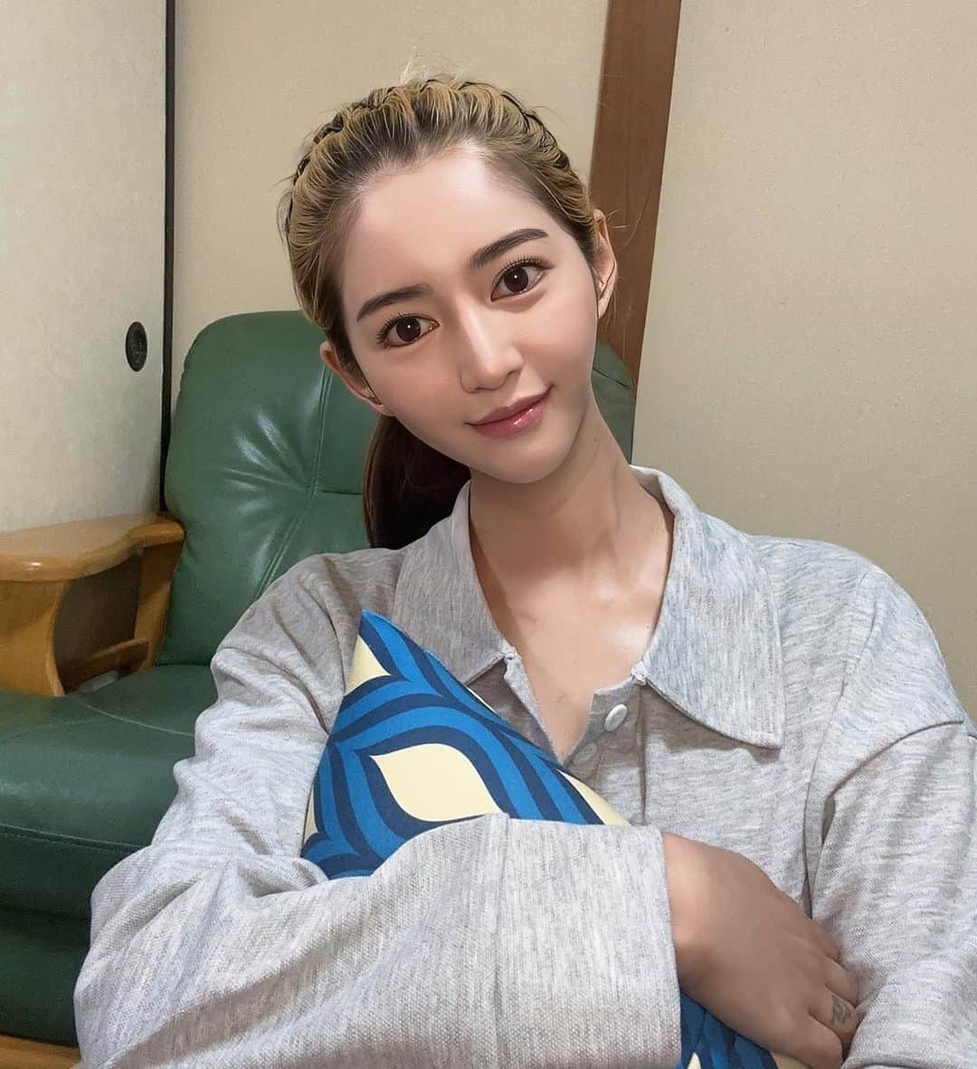 麻生希さんのインスタグラム写真 麻生希instagram「ファンデーションと眉毛だけでメイク💄 ナチュラル ナチュラルメイク ナチュラル眉毛パーマ アラフォー女子 アラフォー