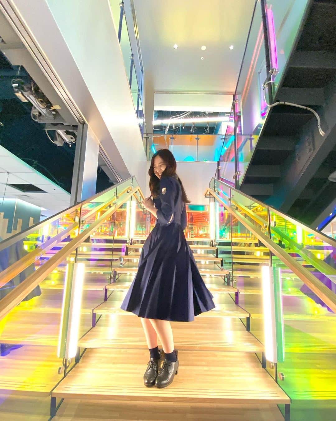 金川紗耶さんのインスタグラム写真 金川紗耶instagram 「オシャンな階段 乃木坂46 金川紗耶 Sayagram