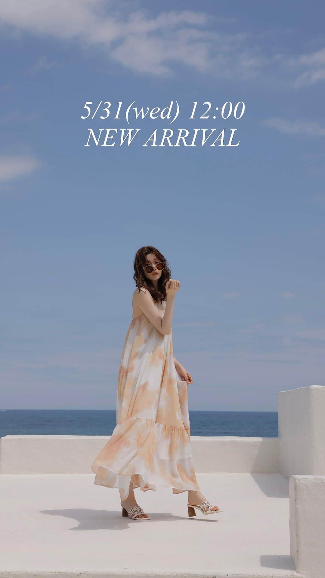 eimy istoireさんのインスタグラム動画 - (eimy istoireInstagram)「本日5/31(水)12:00発売…🕊 ONLINE STOREは⁣ ...